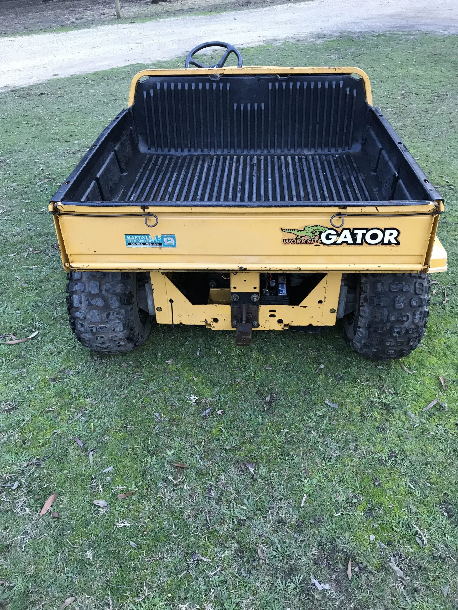 John Deere gator 6×4 Auto lift rear tub – Buy and Sell Honda 4X4 Bikes ...