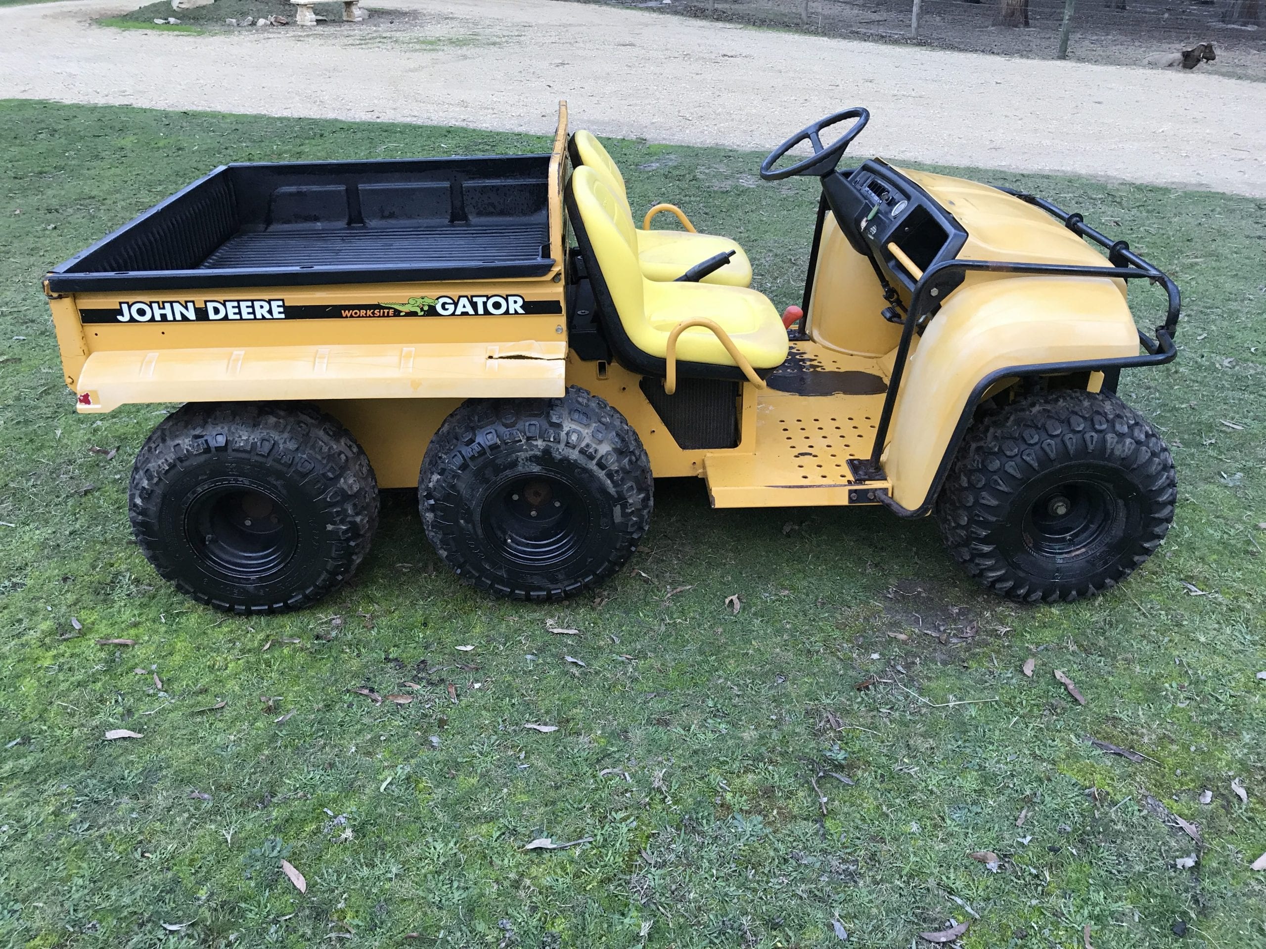John Deere gator 6×4 Auto lift rear tub – Buy and Sell Honda 4X4 Bikes ...